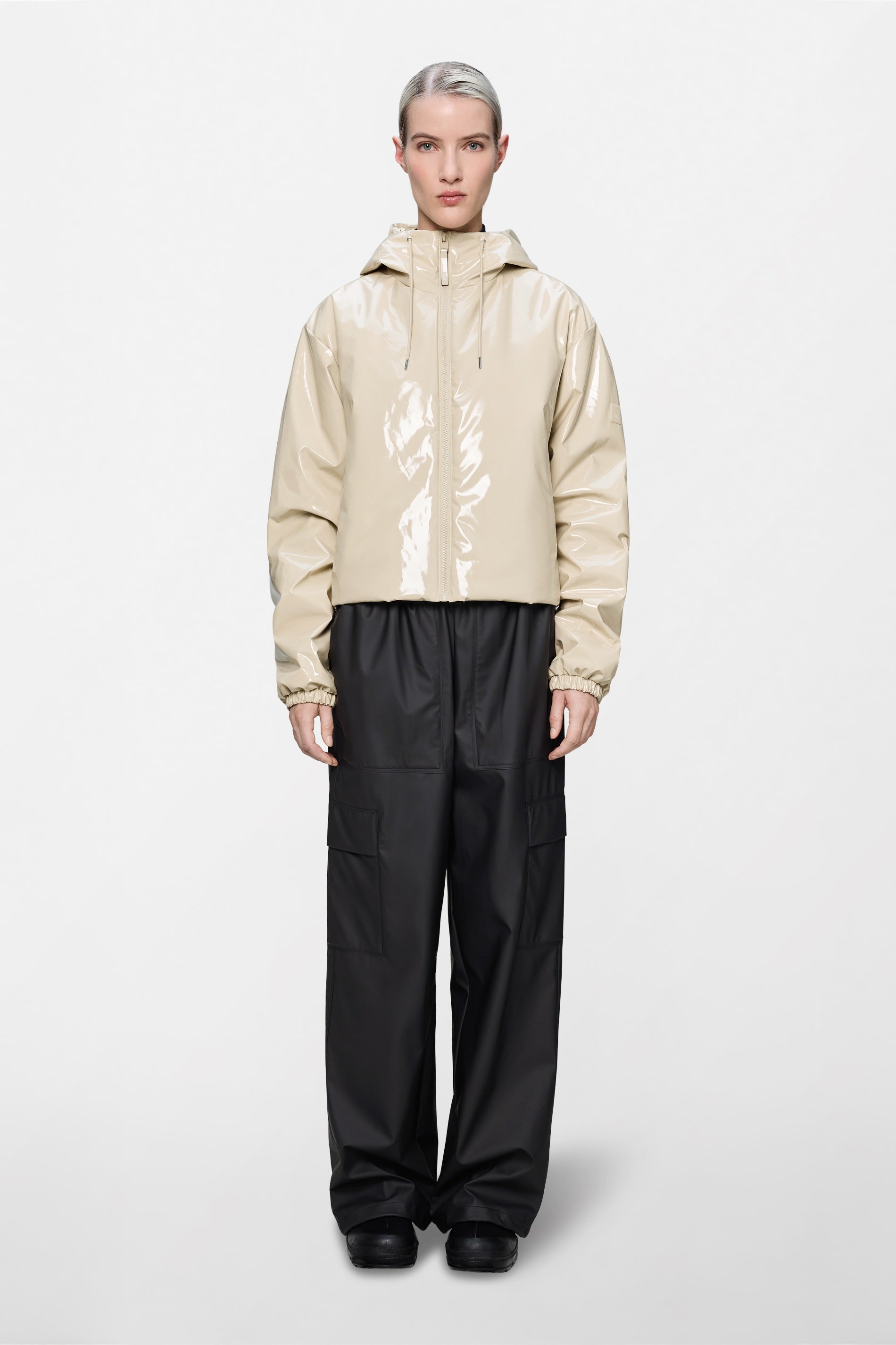 Rains® Lohja Short Insulated Jacket in Shore for ₩390,000 | 2-Year Warranty